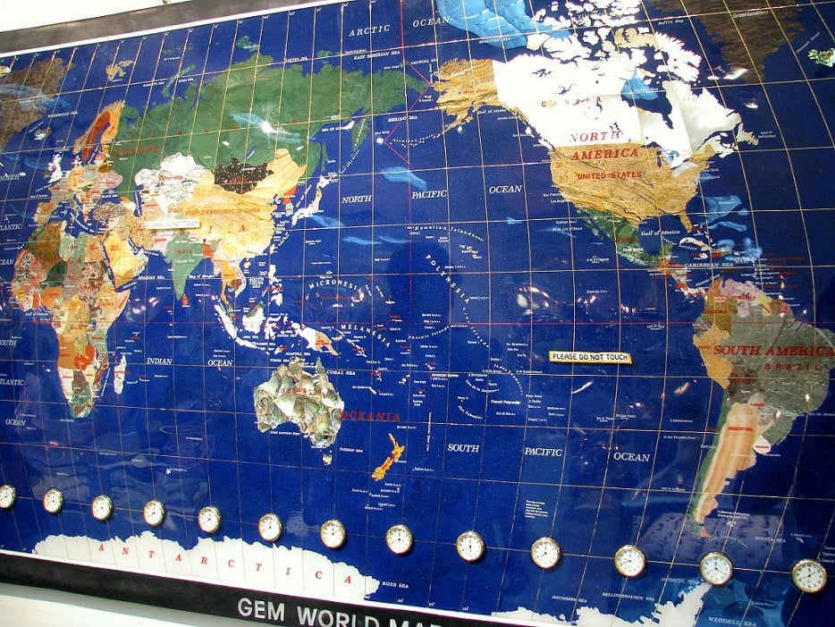 Singapore's Merlion - Glimpses of the World