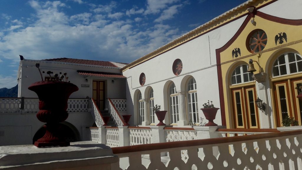 OSTRVO SIMI :: Šta da vidite